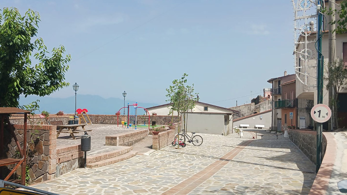 Stella Cilento, inaugurata la piazza “Trappito re miezzo” a San ...